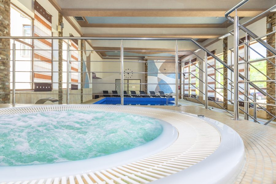 Zdjęcia, pakiety SPA, basen - hotel Olivia SPA w Skomielnej Czarnej.